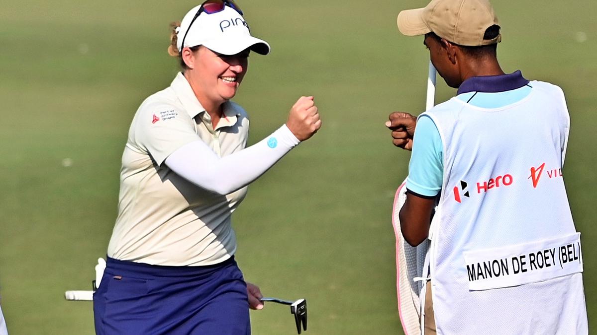 Women’s Indian Open golf | Manon De Roey jumps to joint lead with Alice Hewson - The Hindu